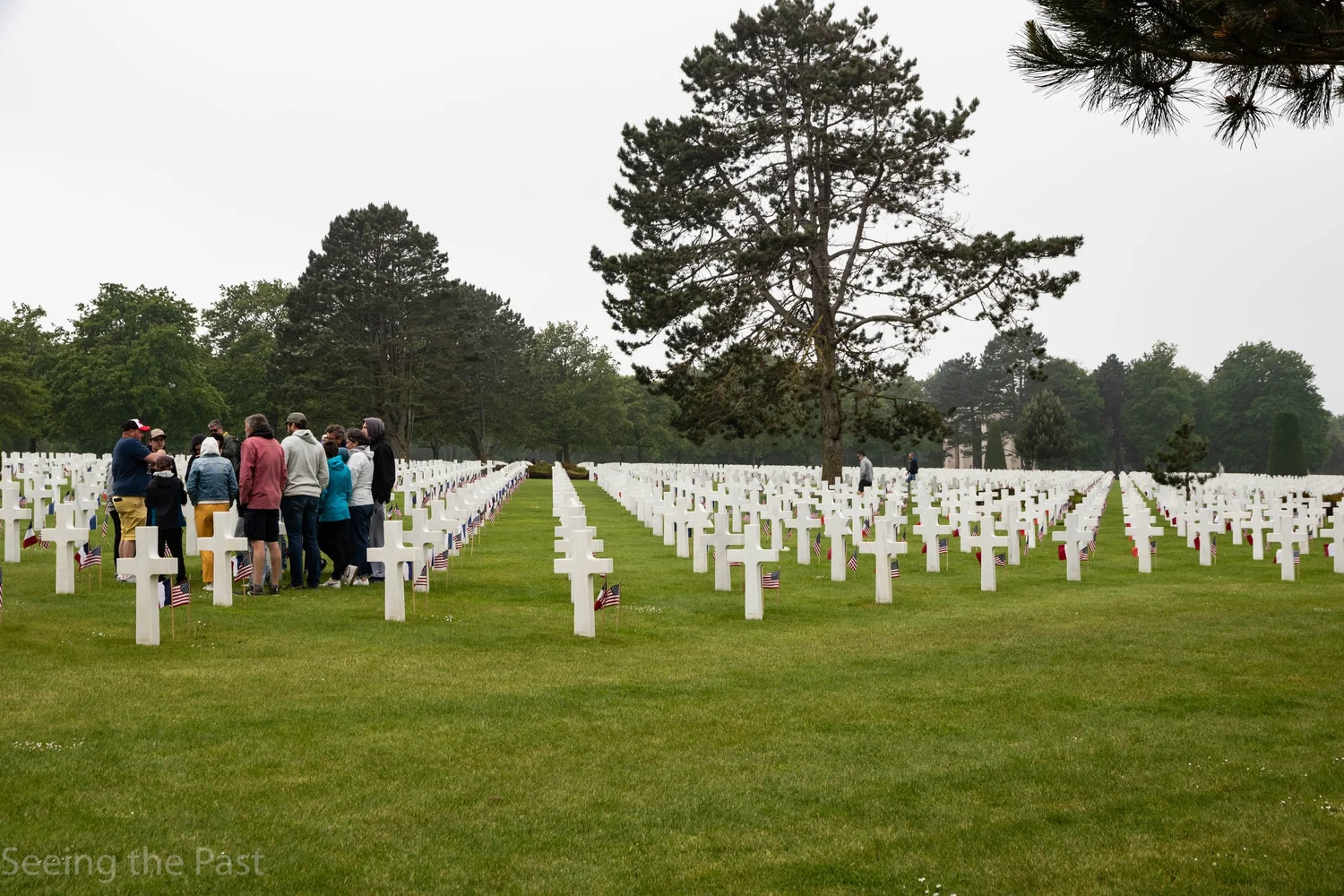 The D Day Series. Remembering the Heroes at Colleville-sur-Mer American ...