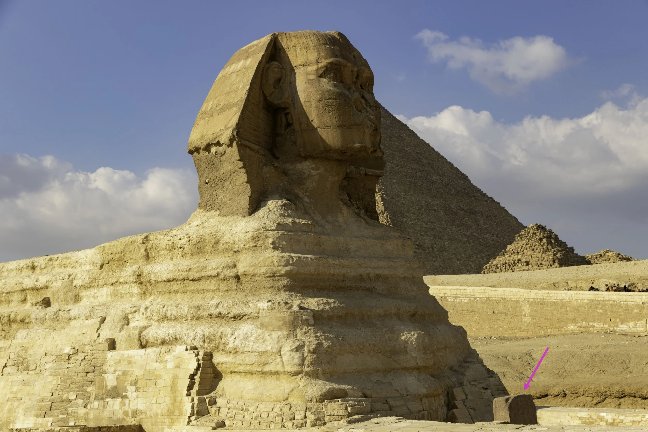 The Great Sphinx; built by Djedefre or Khafre? Plus intrigue, murder, mystery and more pyramids ...