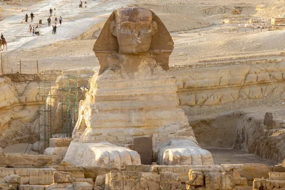 The Great Sphinx; built by Djedefre or Khafre? Plus intrigue, murder, mystery and more pyramids ...