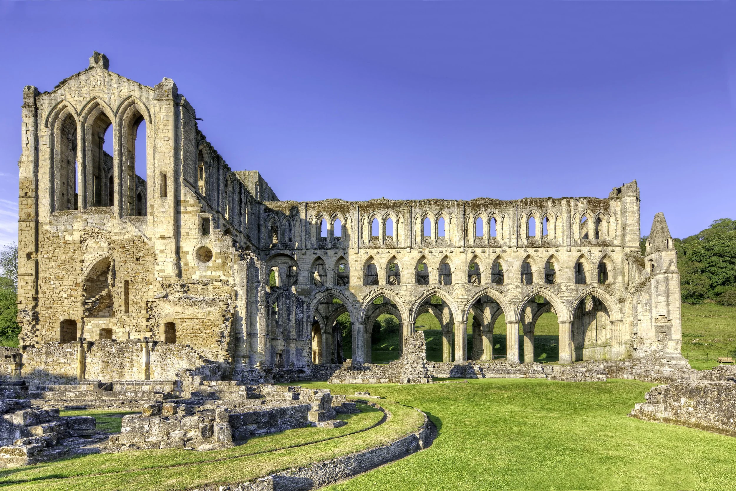 Cleeve Abbey, one of the best preserved medieval abbeys in England with ...