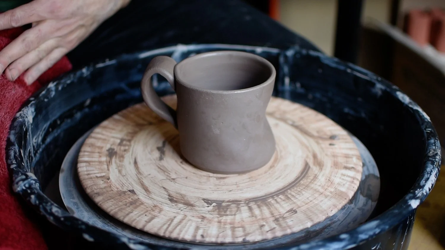 Quick and fun "Phil" mug pottery tutorial lesson — The Studio Manager