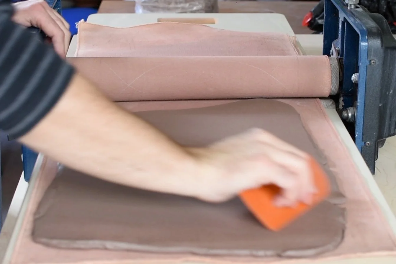 How to Turn a Slab into a Flat-Bottomed Plate on the Wheel — pottery ...