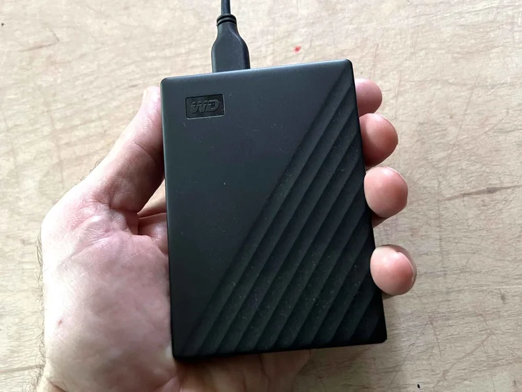 Review: Western Digital My Passport Ultra 5 TB HDD External Hard Drive ...