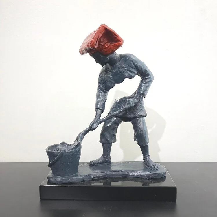 Forgotten Memories Sculpture B by Lim Leong Seng