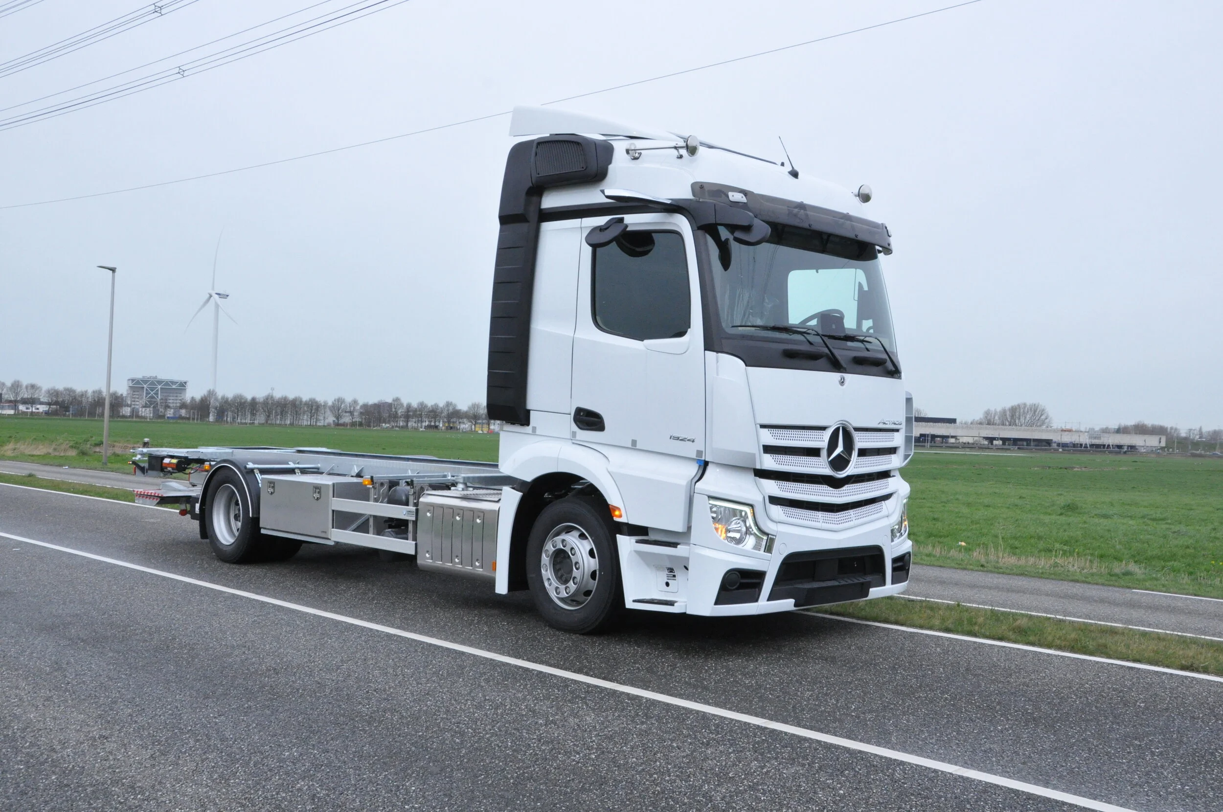 20 ft container frame bakwagen — Lamboo Repair & Carrosserie