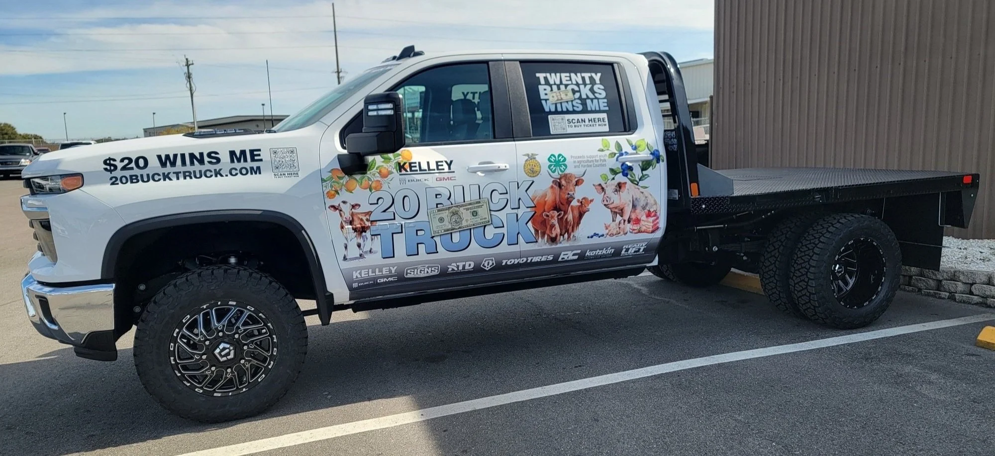 About the New 2022 Chevrolet 3500 Flatbed That's Up For Grabs — Twenty ...