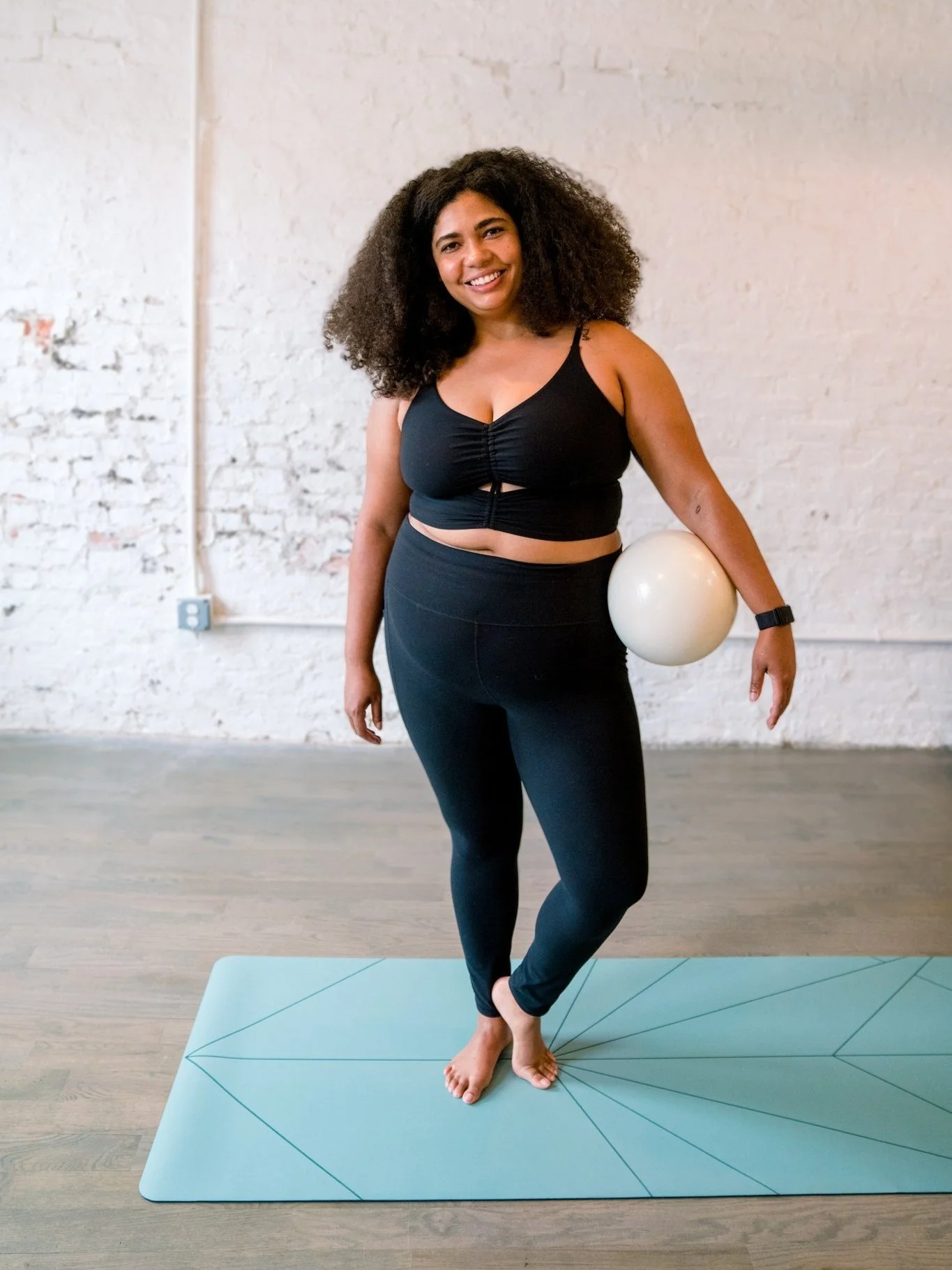 LAUREN LEAVELL FITNESS ★