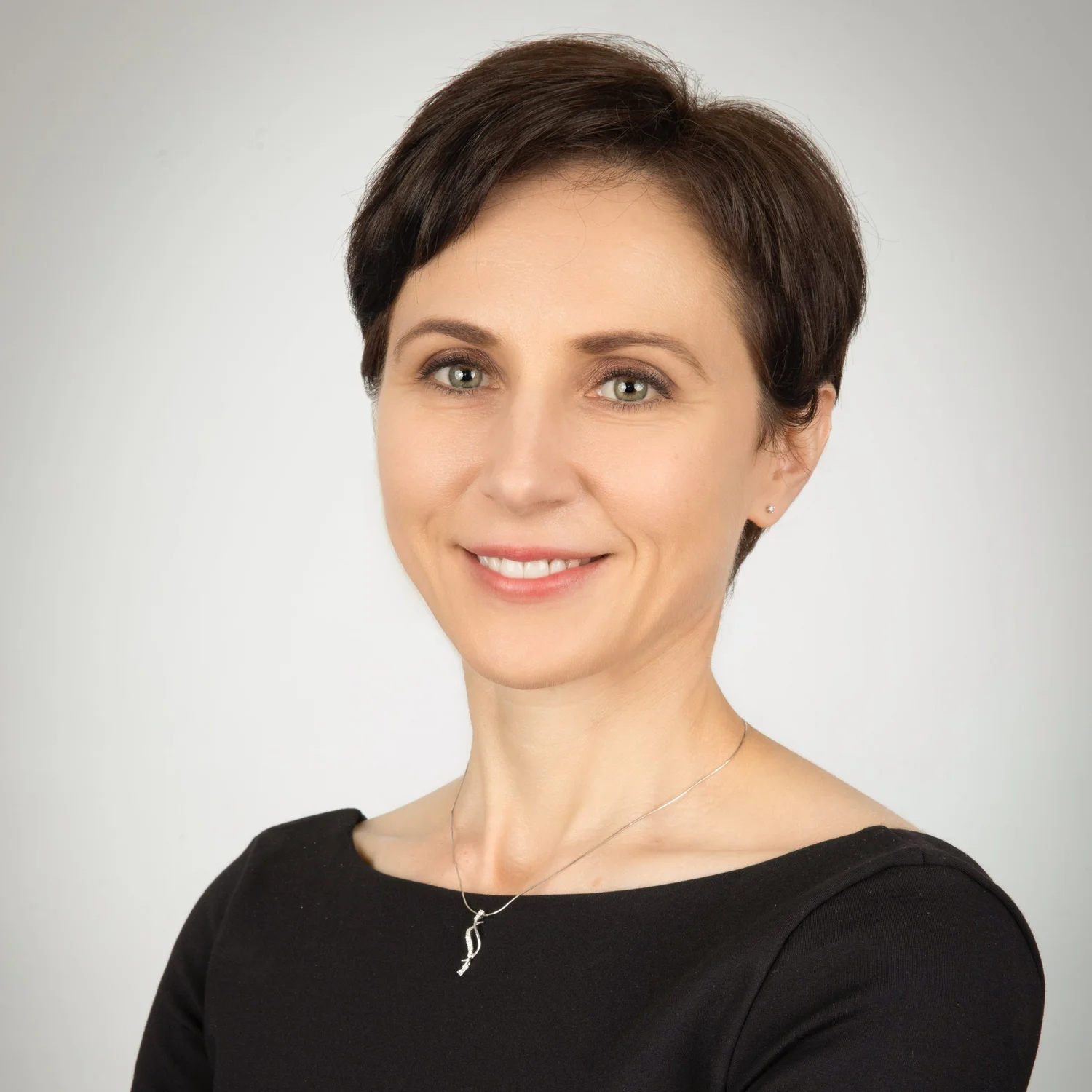 About Us | Finling Associates London