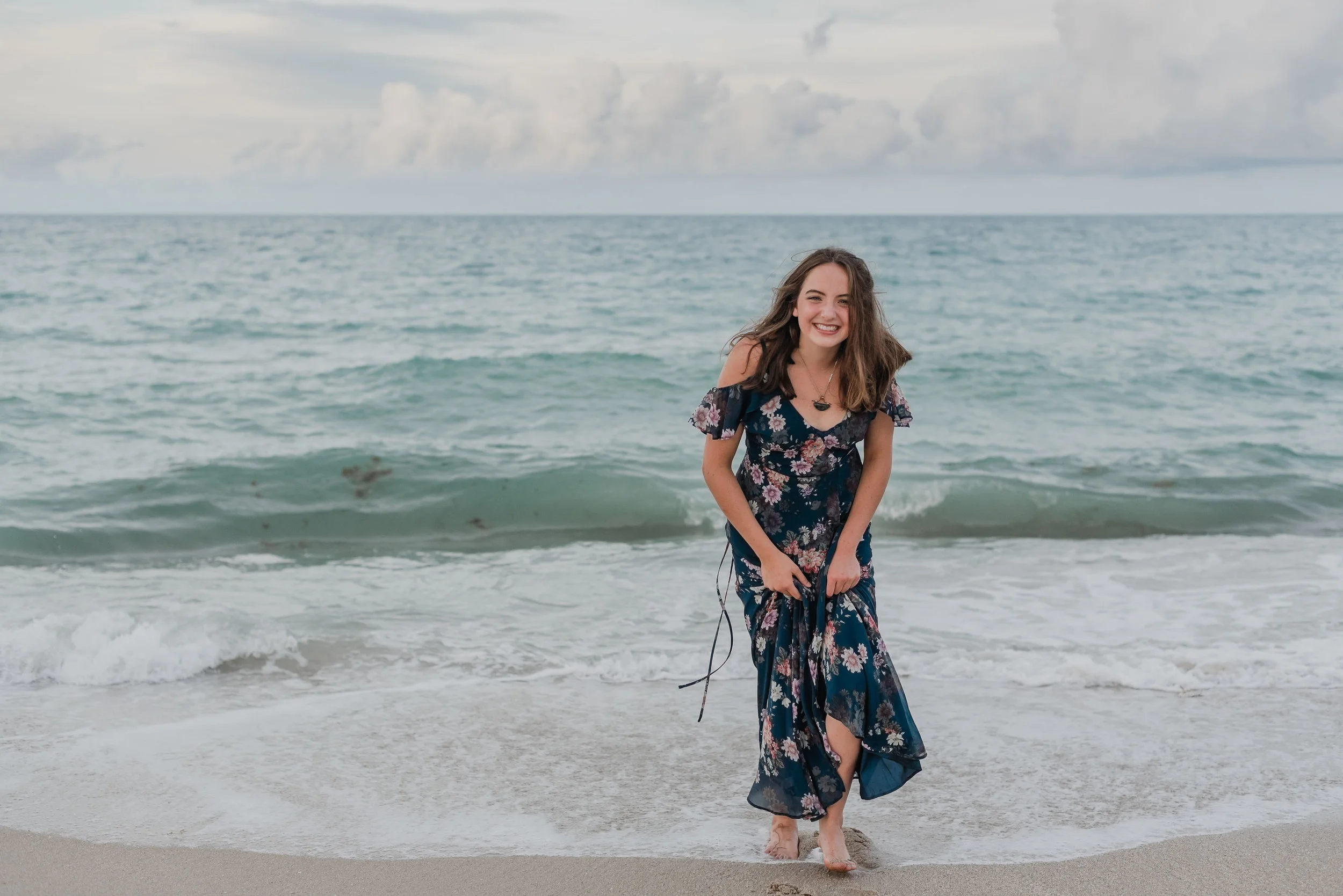 Alivia Hunter | Songwriter | Singer | Modern Folk Artist | Booking and Press | Florida Musician ...