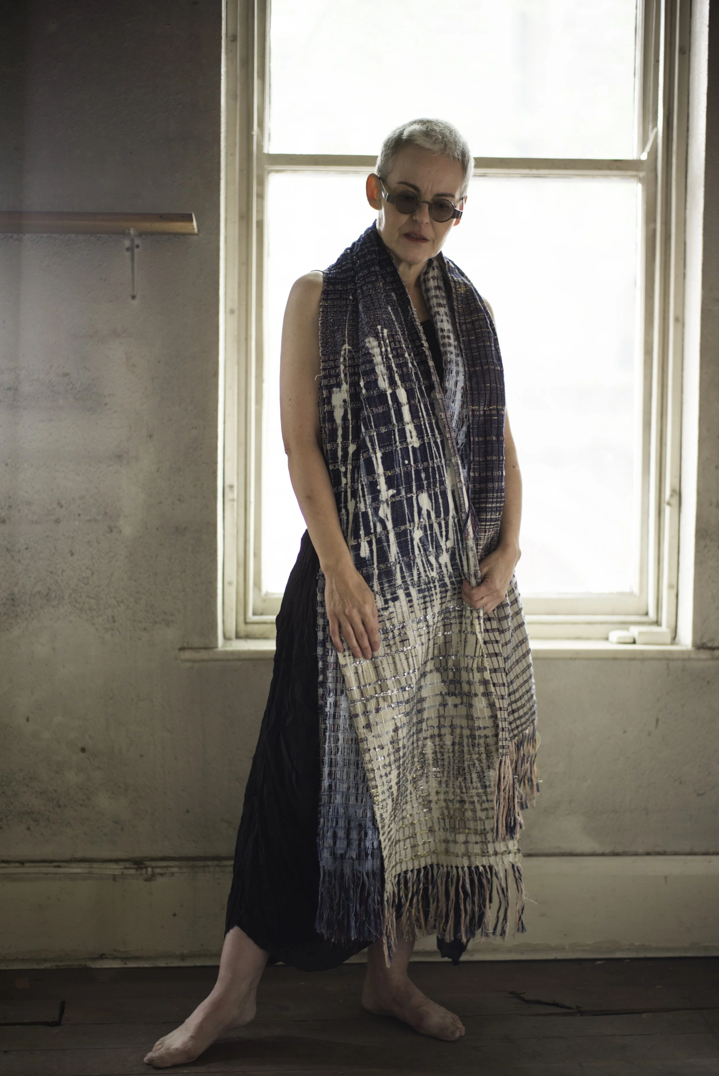 KUTSU/decay — MOMOKA GOMI