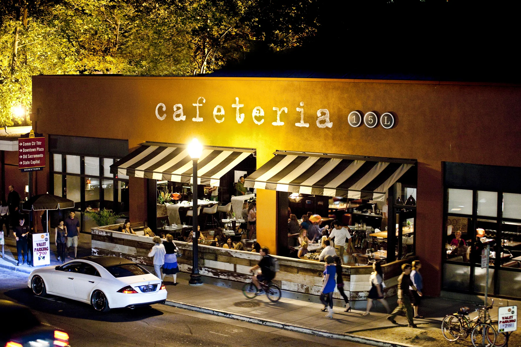 Cafeteria 15L