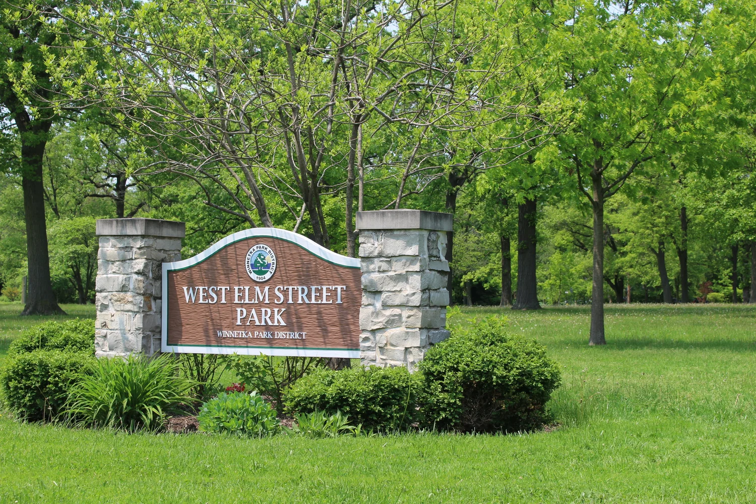 Winnetka Sign