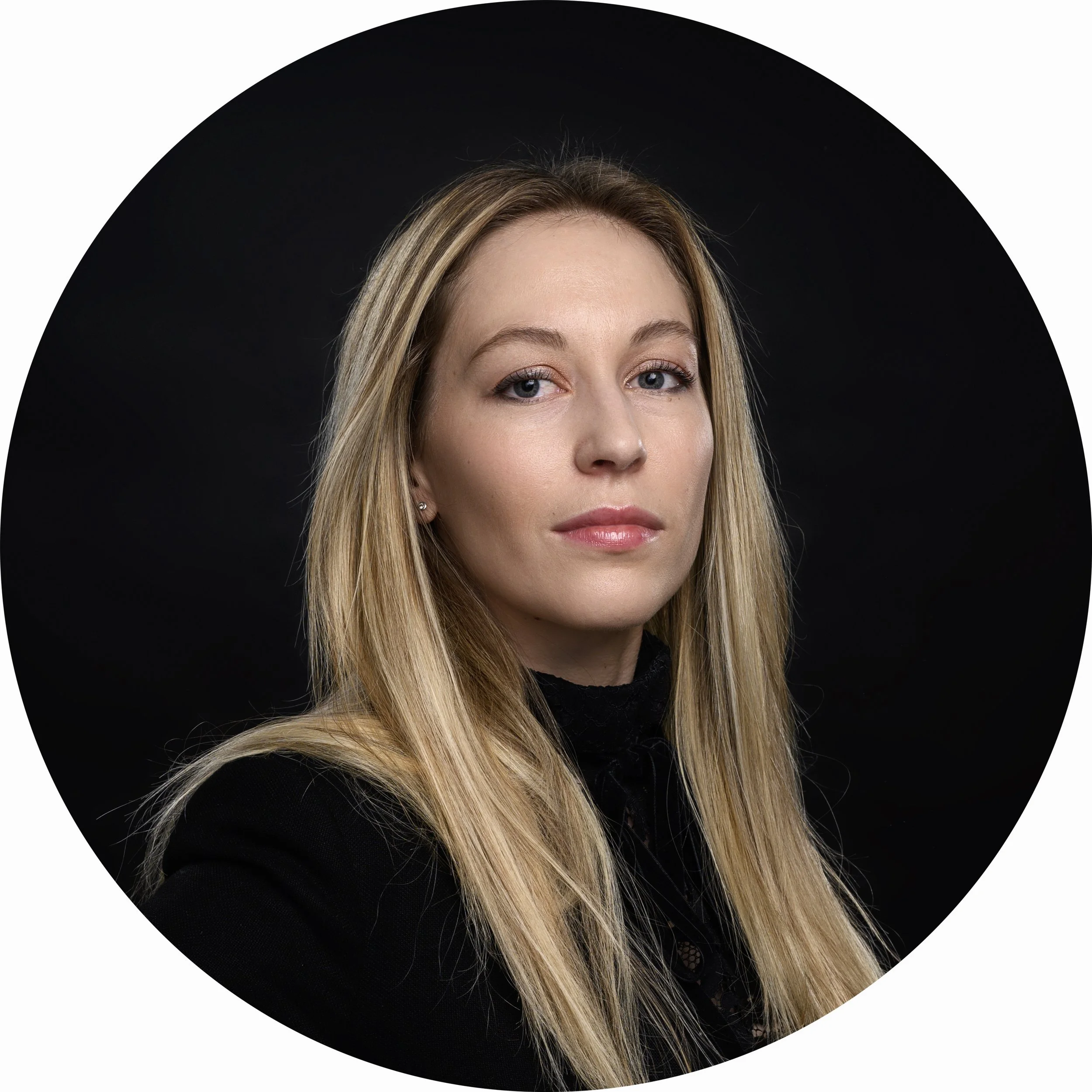 LinkedIn Headshots London for individual professionals looking for the ...