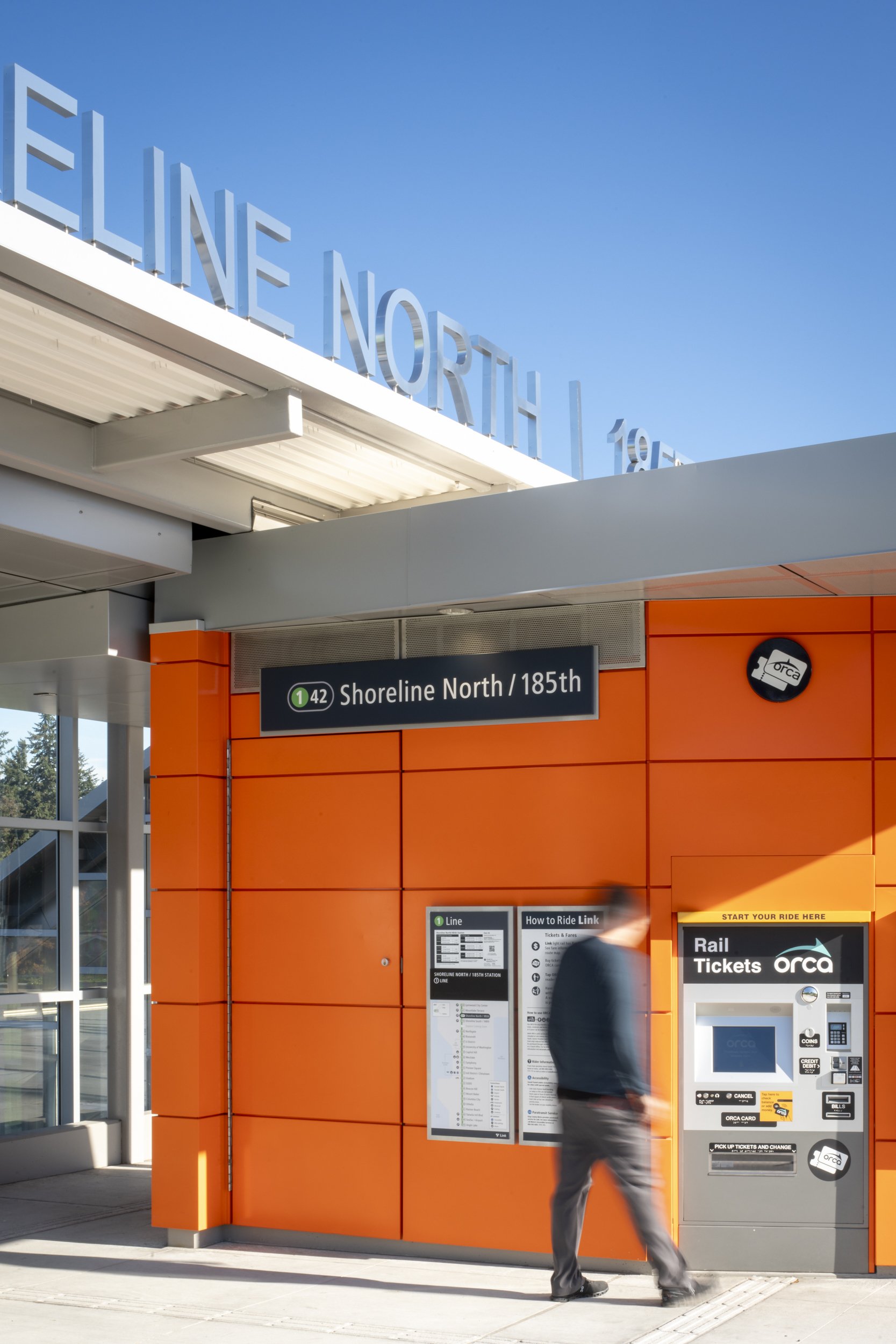 185th Street Lightrail Station — KIRK HOSTETTER PHOTOGRAPHY