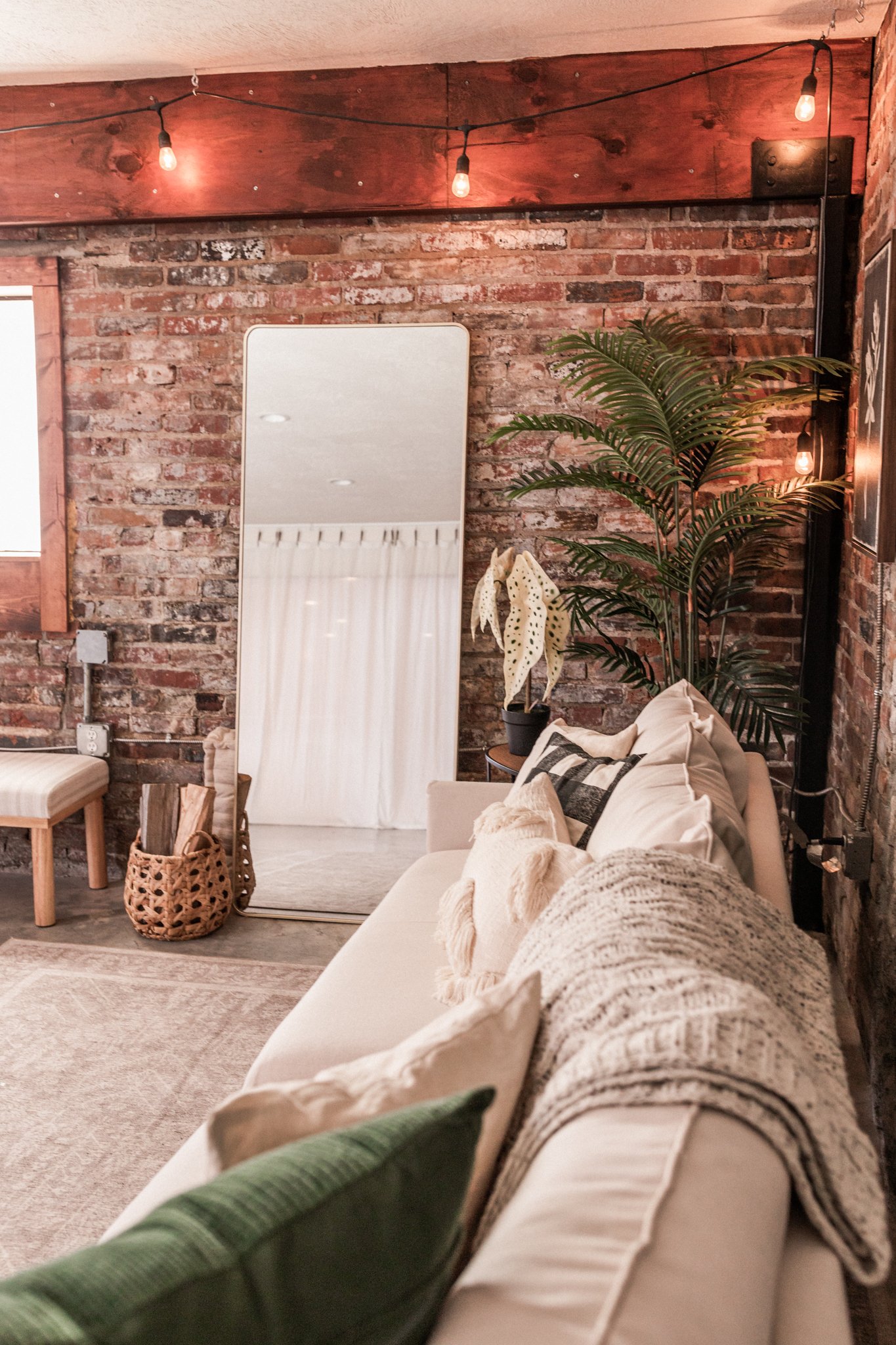 Rental Spaces — LIGHTBOX