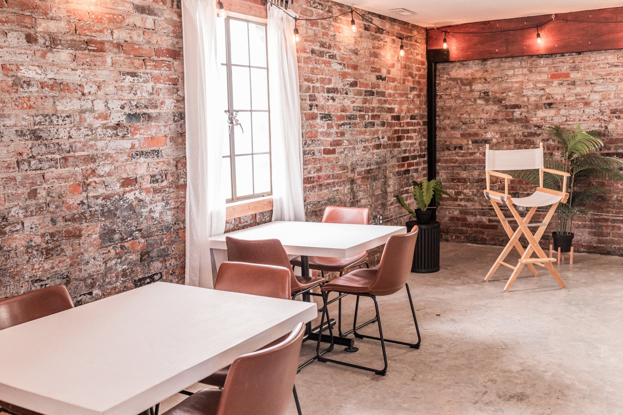 Springfield, Missouri Small Event Space — LIGHTBOX