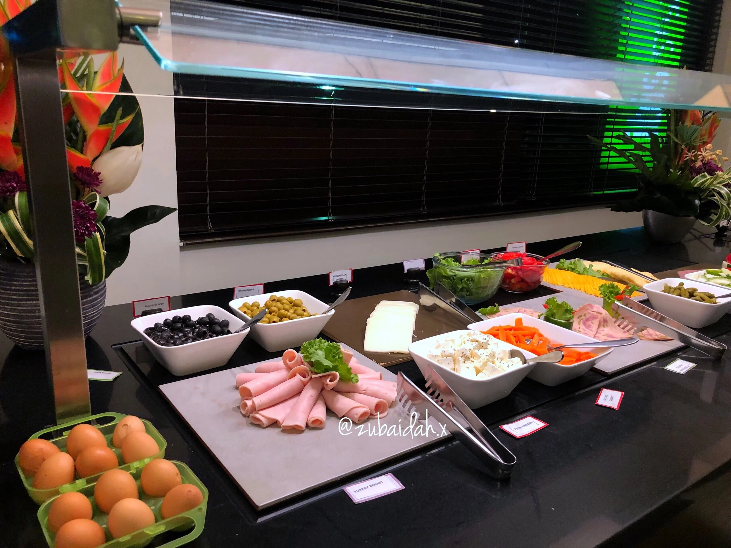 #StaycationVibes - Ibis Styles Hotel Airport — ZUBZZ.COM