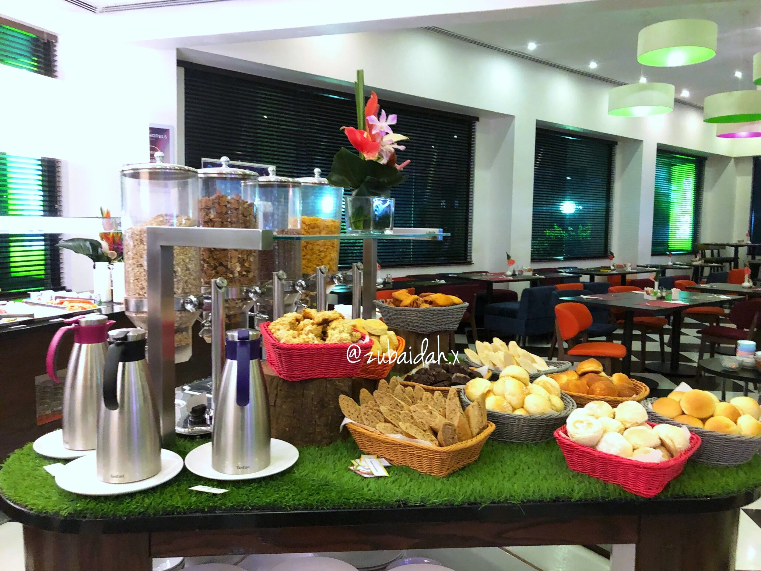 #StaycationVibes - Ibis Styles Hotel Airport — ZUBZZ.COM