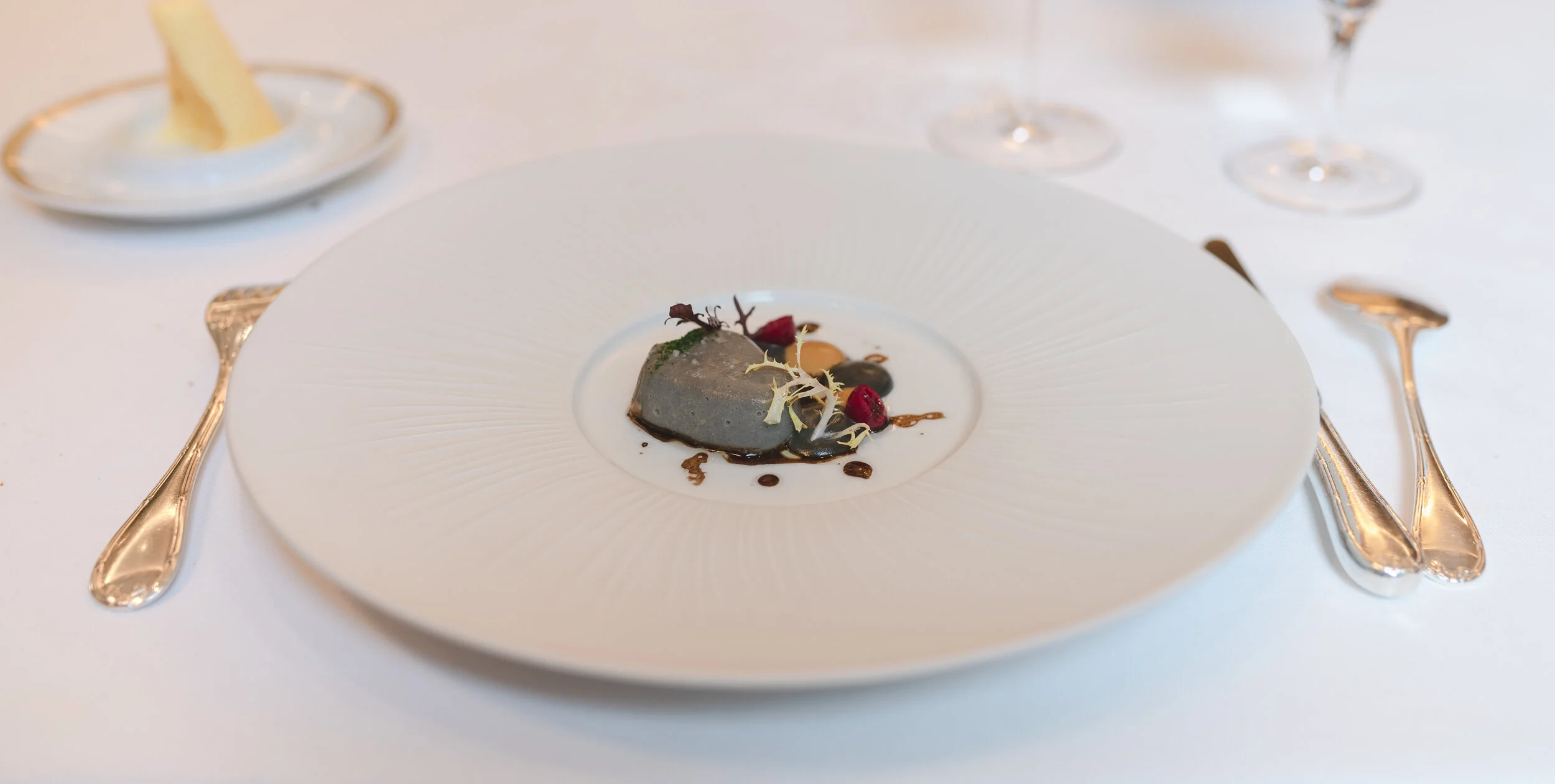 Le Cinq Review, Paris, Christian Le Squer's Three Michelin Star ...