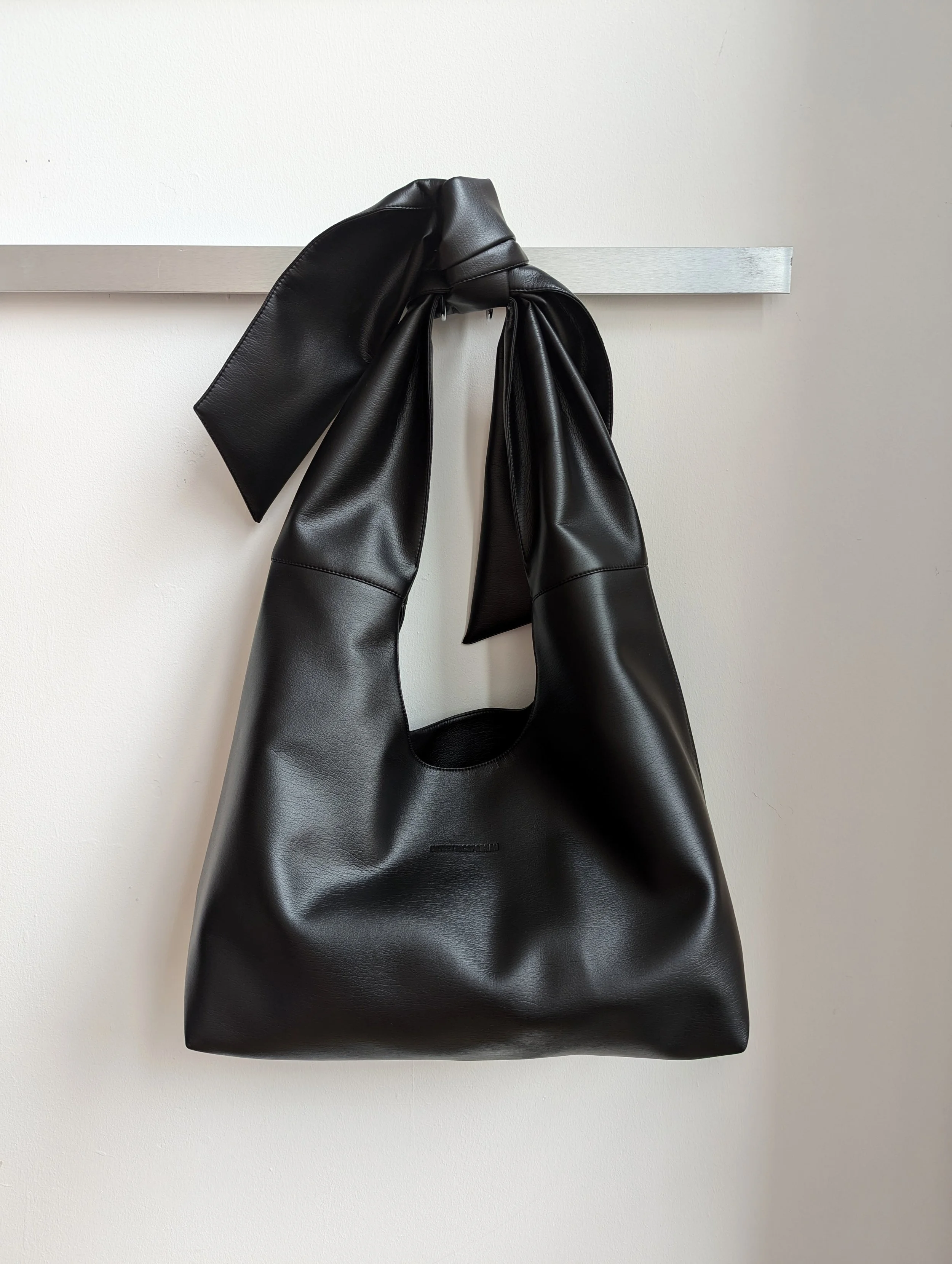 Knot bag | Modern, sustainable women's clothing and accessories