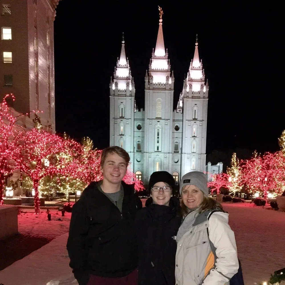 THE DEAN FAMILY — Lift + Love