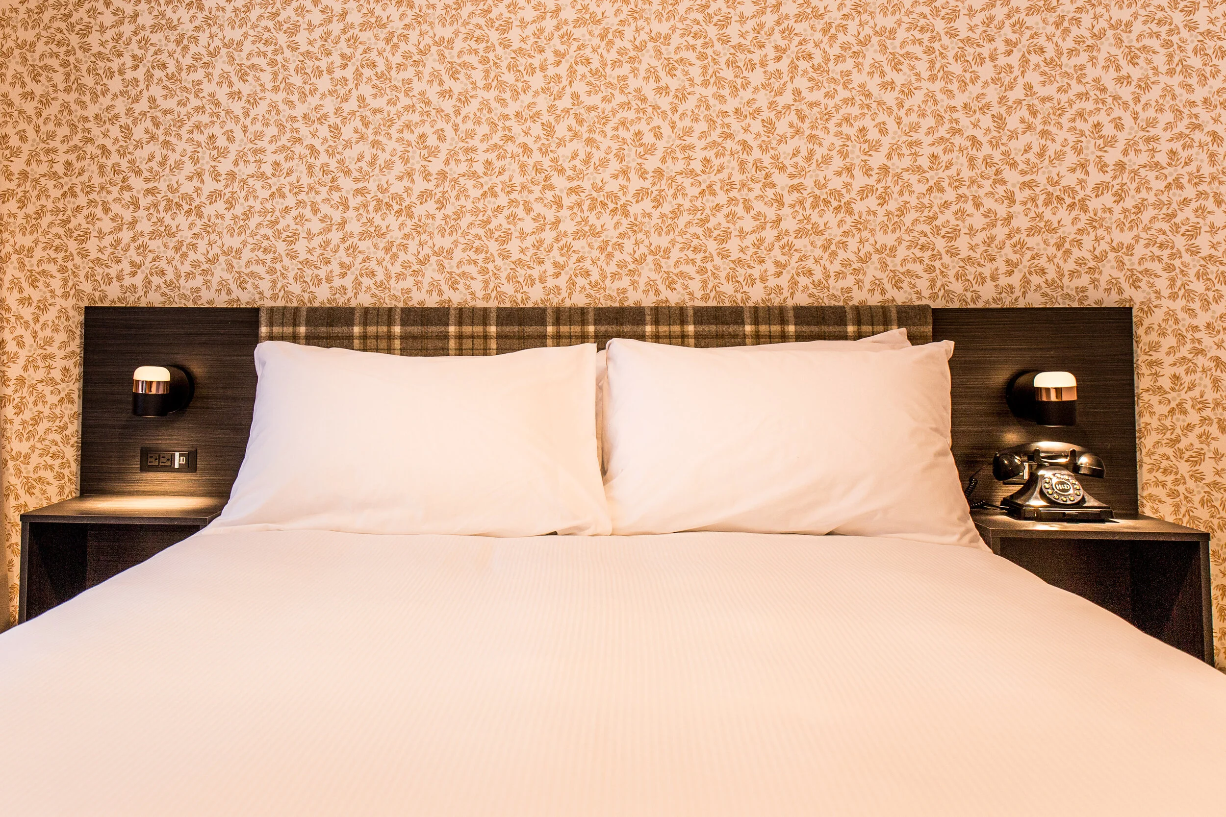 Special Offers — Hew and Draw Hotel