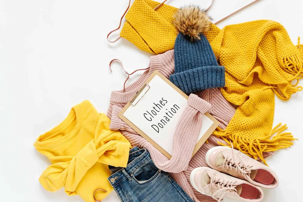 The Best Places to Donate Clothes | PRANCIER