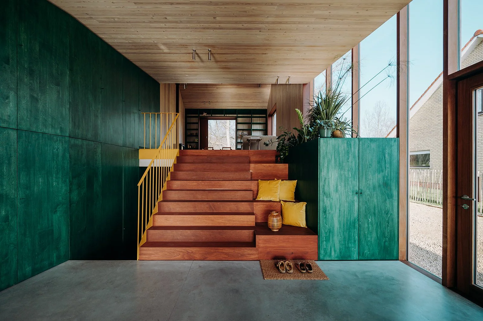 Full stories — Karen Van der Biest