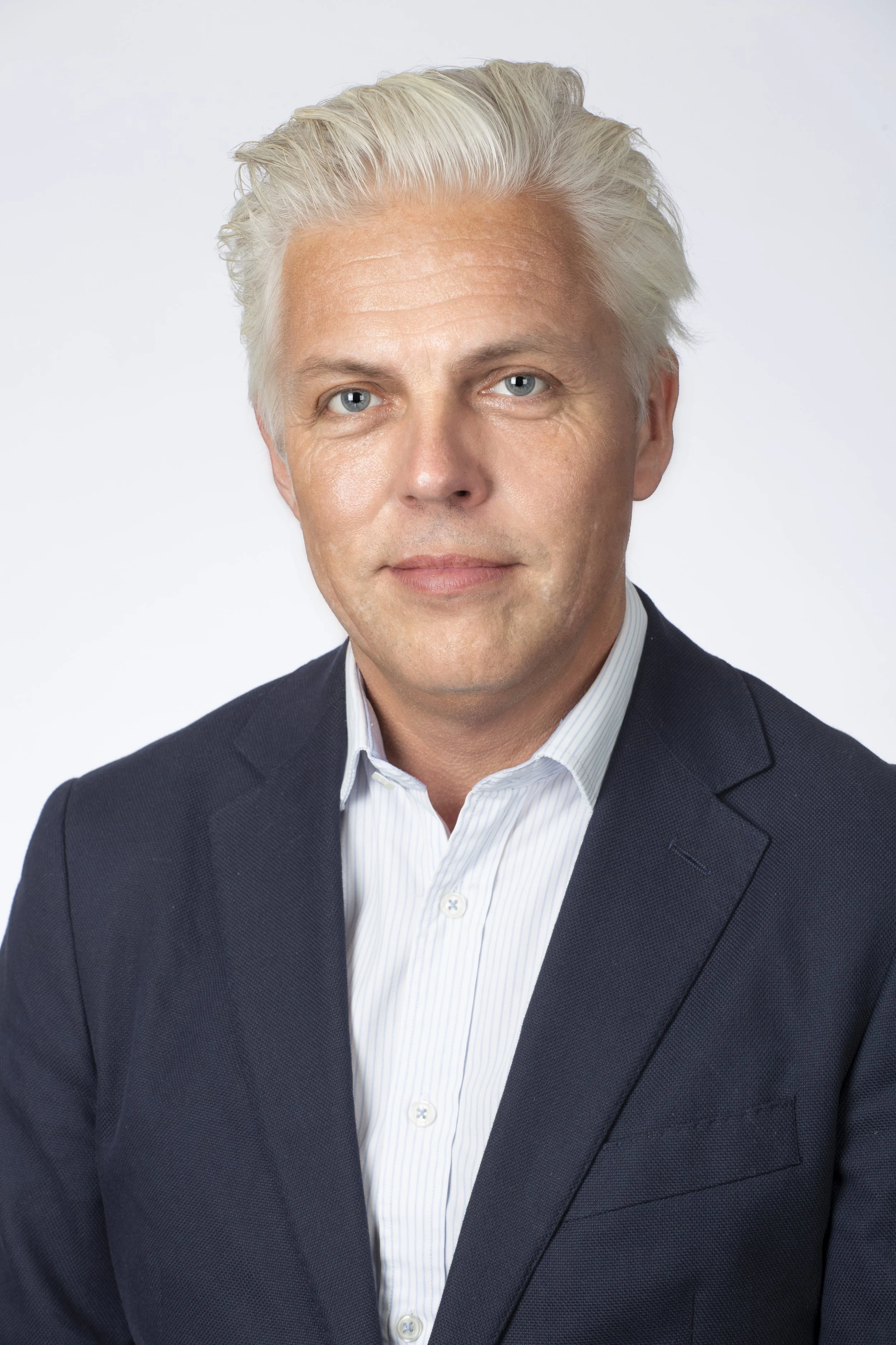 Mike Pashley — Hamilton - Pyramid Europe