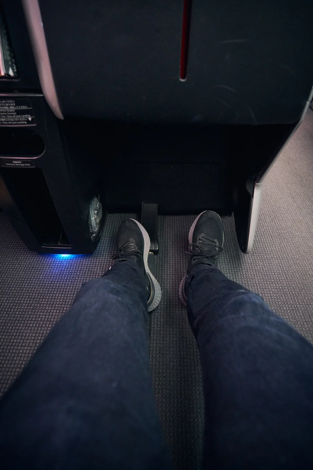 Japan Airlines JL79 Business Class - Boeing 787-800 - HND to SGN — SHIRO ANG