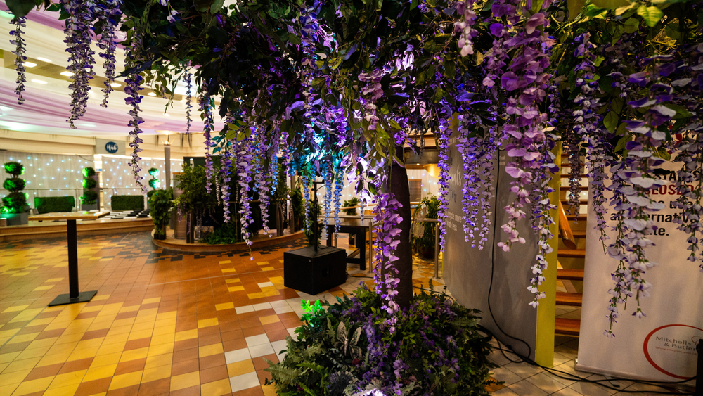 A Guide For The Most Unique Event Props of 2025 — Funky Event Hire