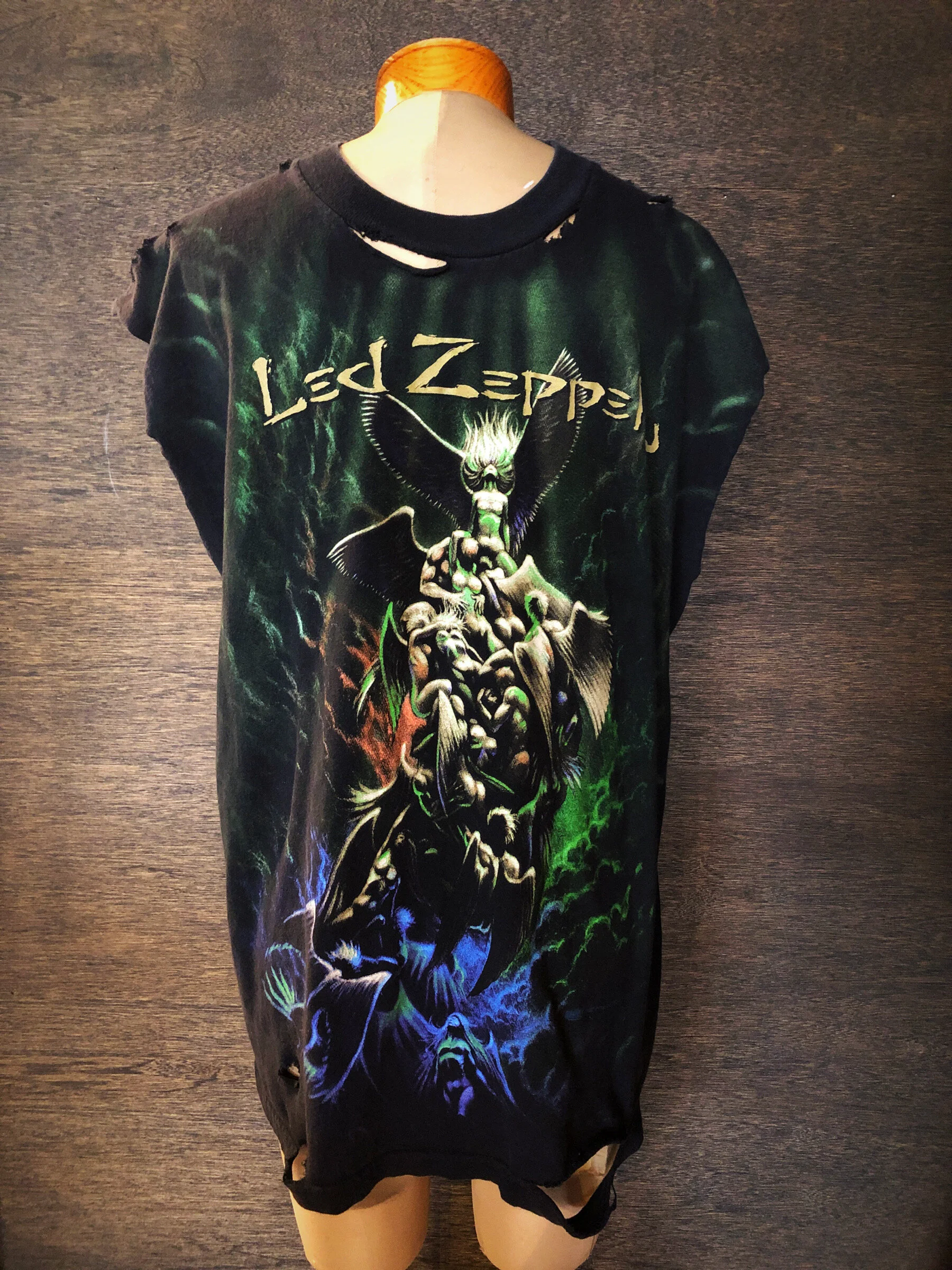 Custom Distressed Tshirts — Star Struck Vintage