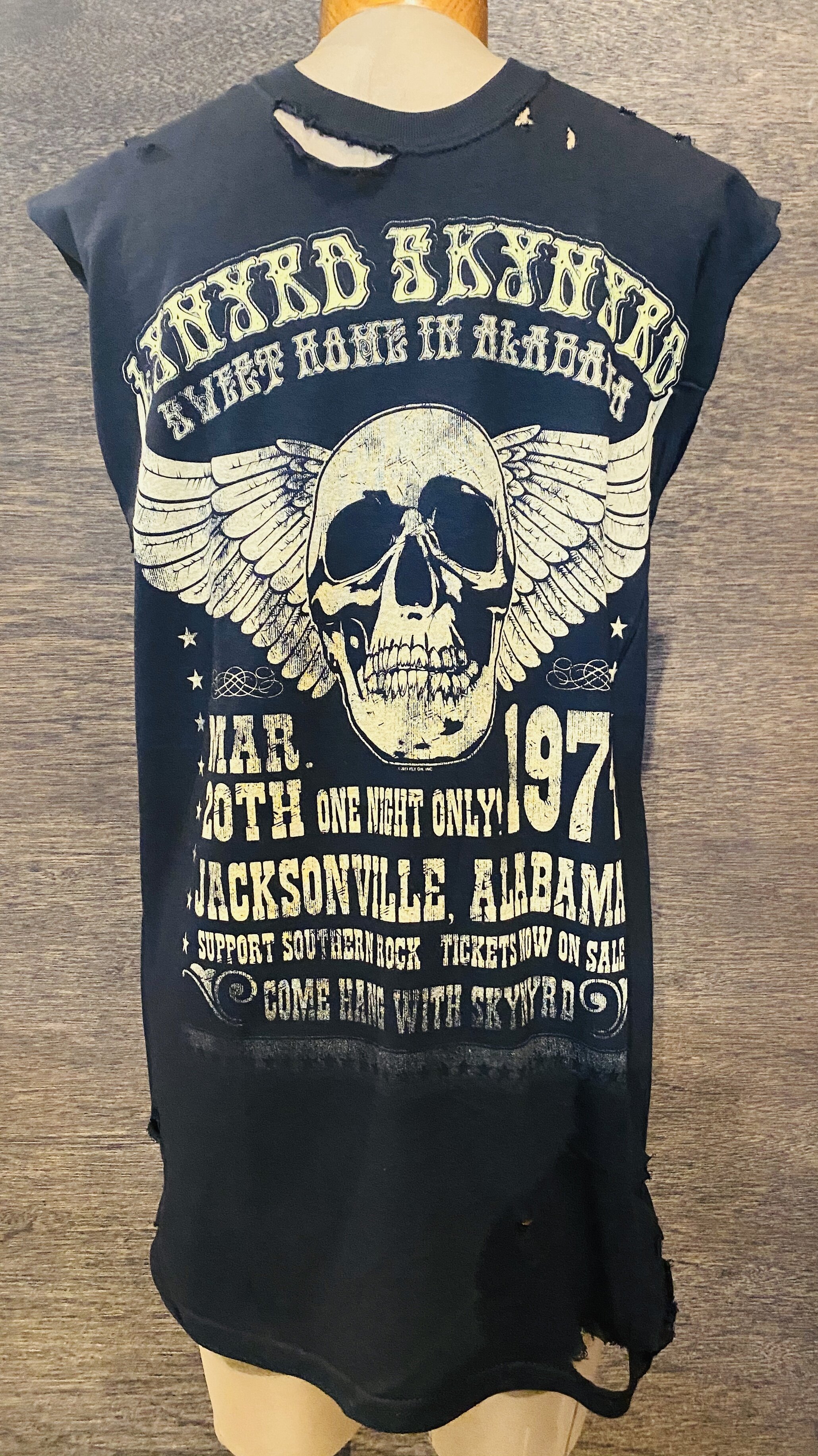 Custom Distressed Tshirts — Star Struck Vintage