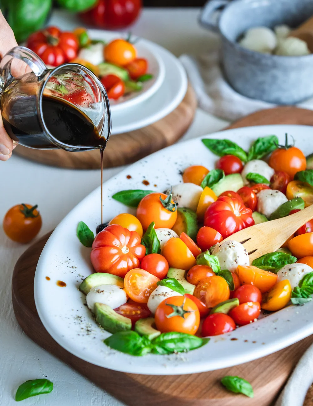 Homemade Vegan Mozzarella Cheese Balls in Caprese Salad (with Balsamic ...