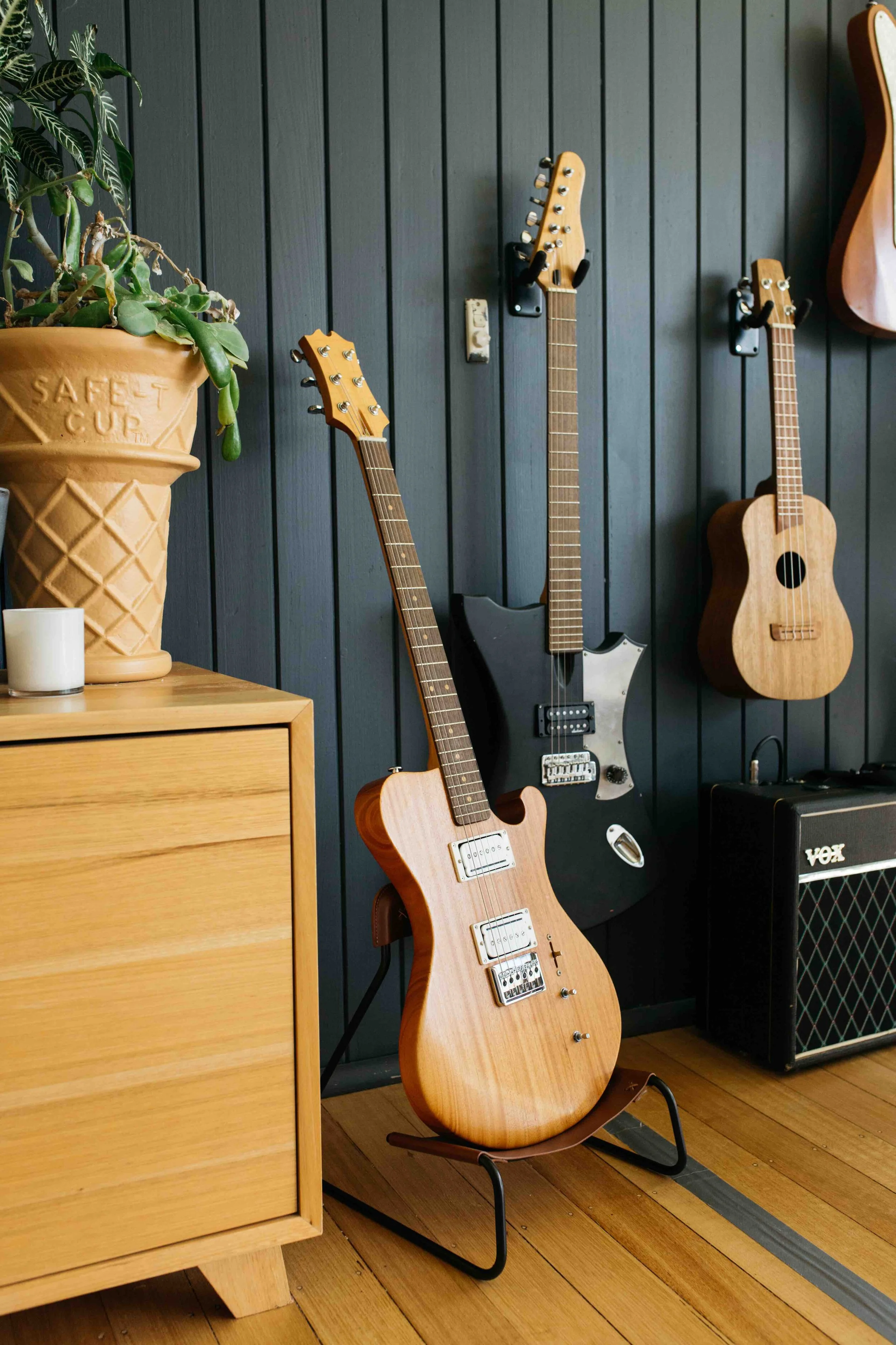 Beautiful modern architecture, guitars, locally made furniture and ...