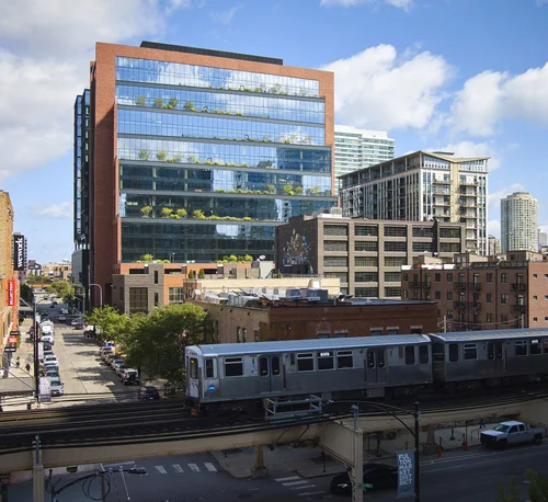 Building — 800 Fulton Market