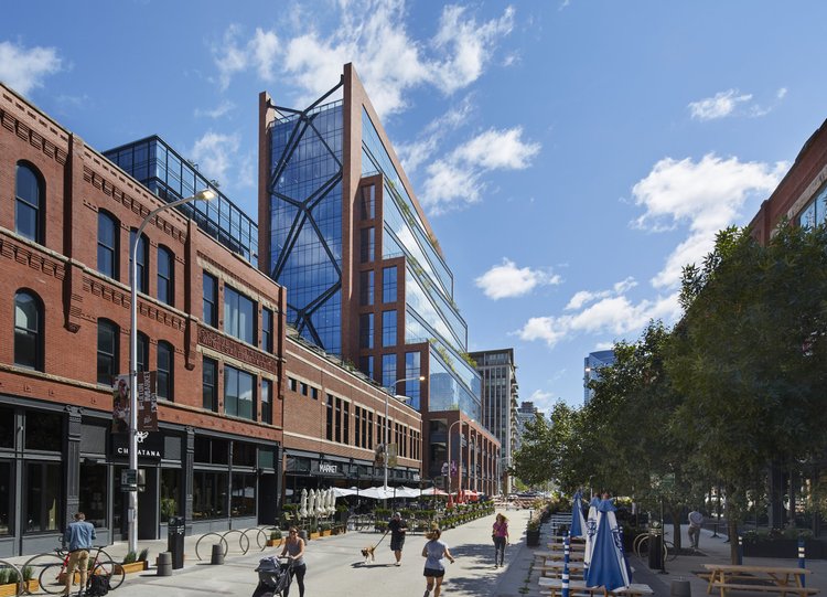 Building — 800 Fulton Market