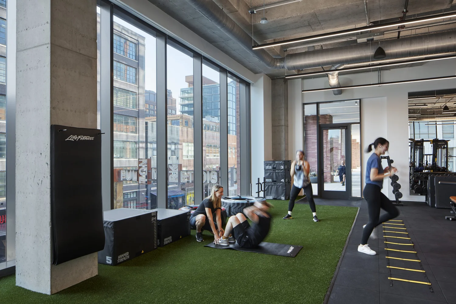 Amenities — 800 Fulton Market