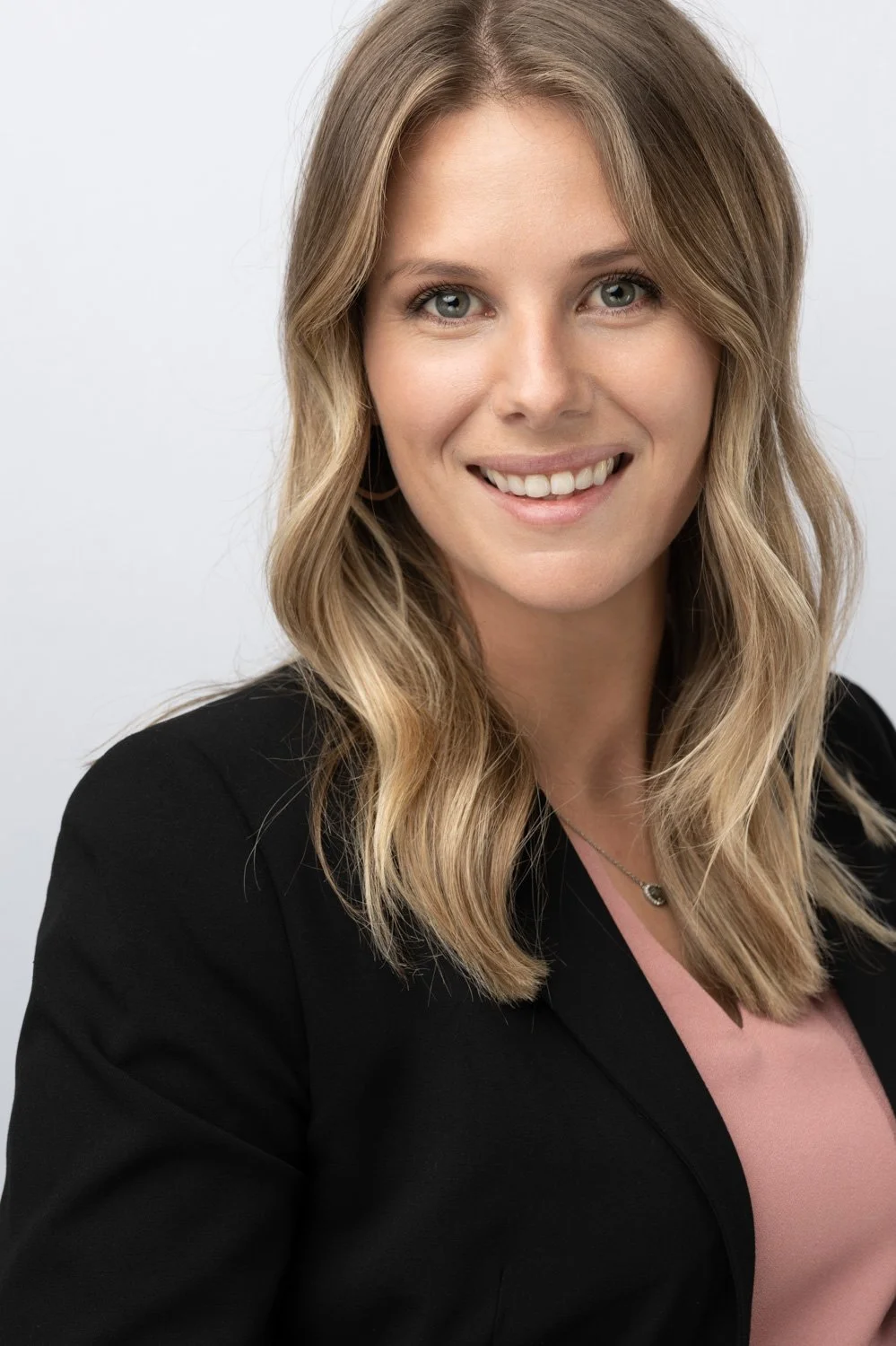 Professional Headshot Posing Tips