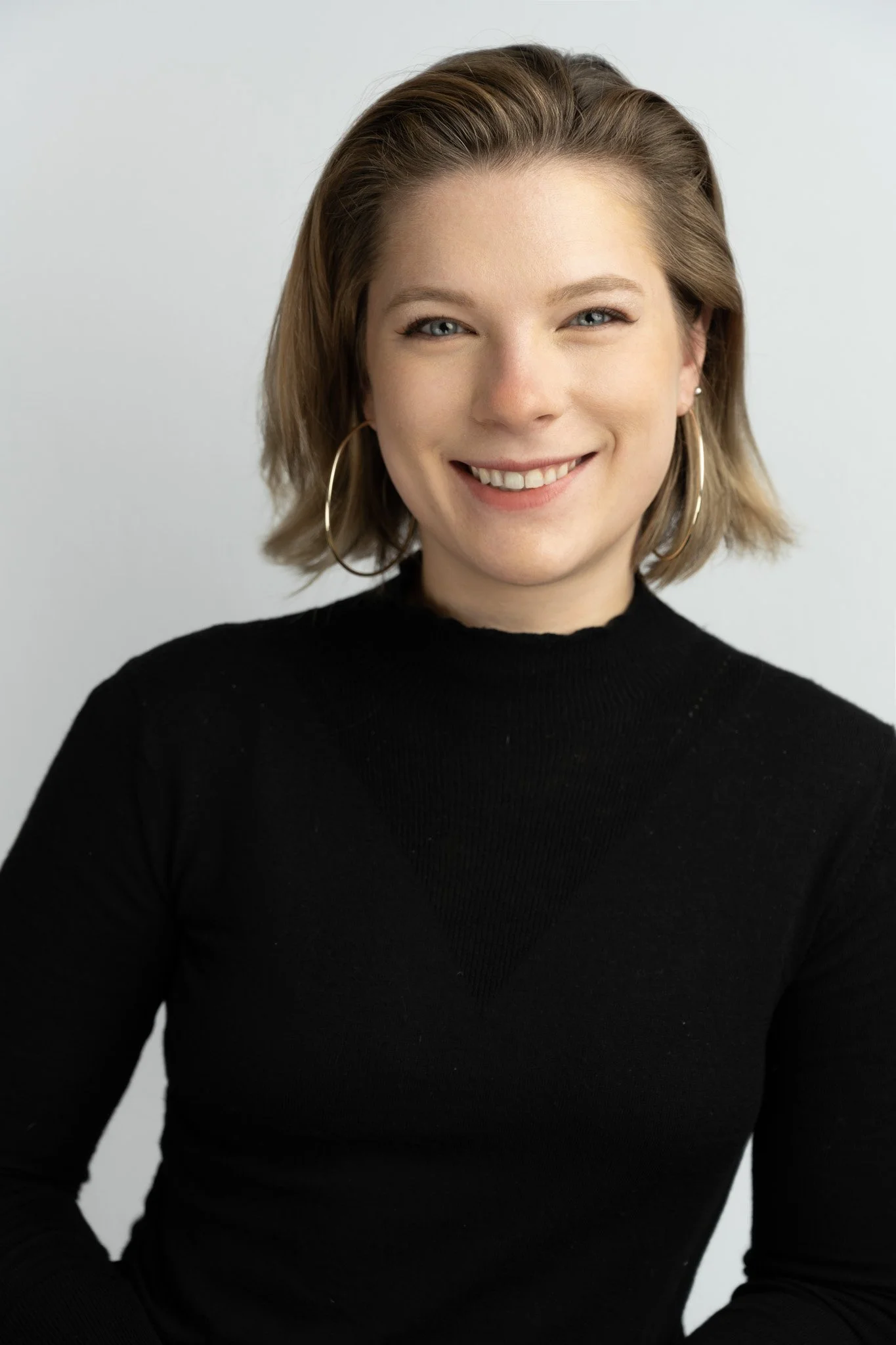 Professional Headshot Posing Tips