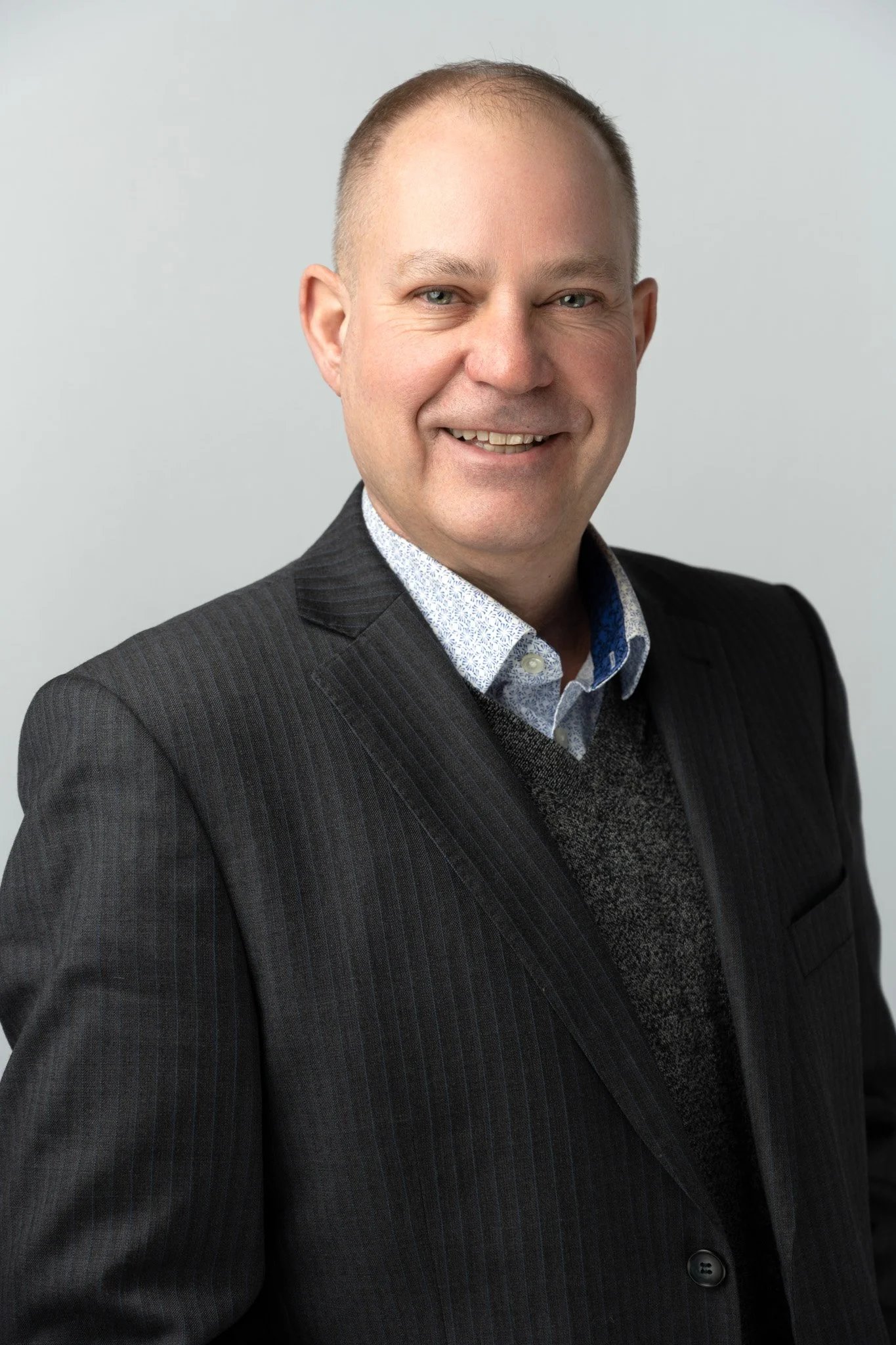 Professional Headshot Posing Tips