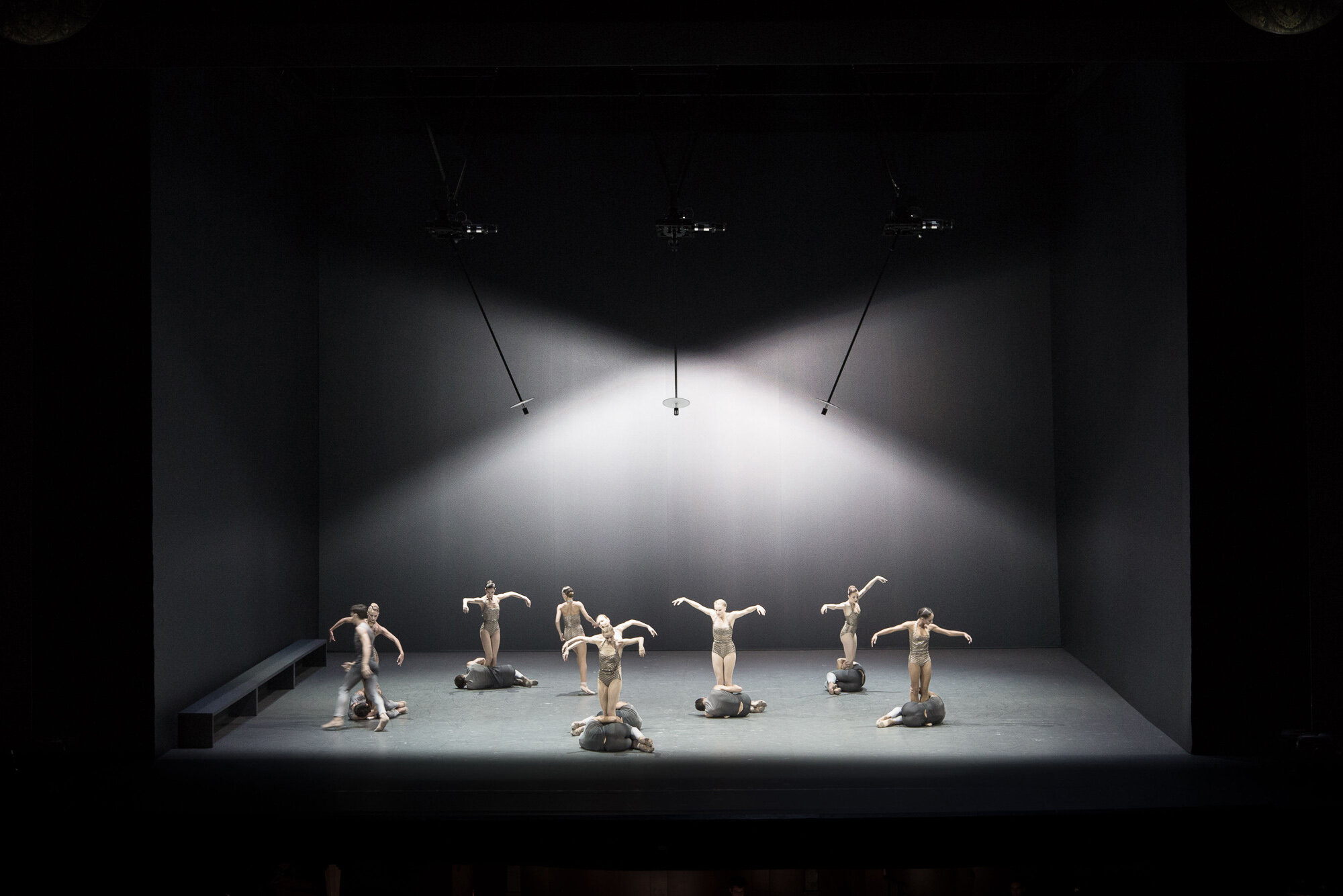 Clear, Loud, Bright, Forward / United Visual Artists