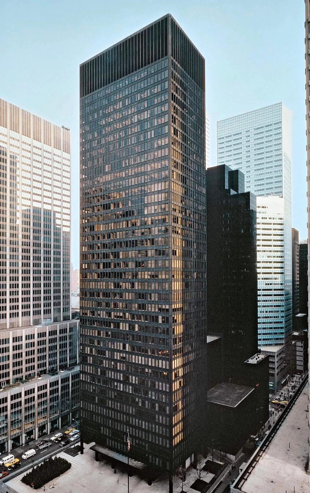 10 Iconic Architecture Precedents Every Architecture Student MUST Know ...
