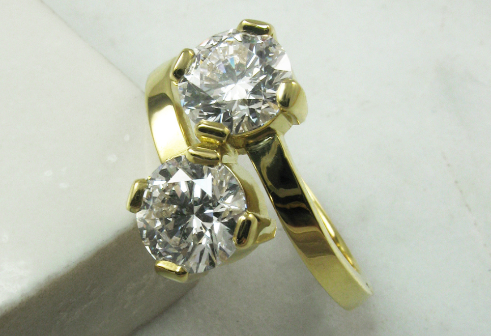 Why Choose a Toi et Moi Ring For Your Engagement or Anniversary?