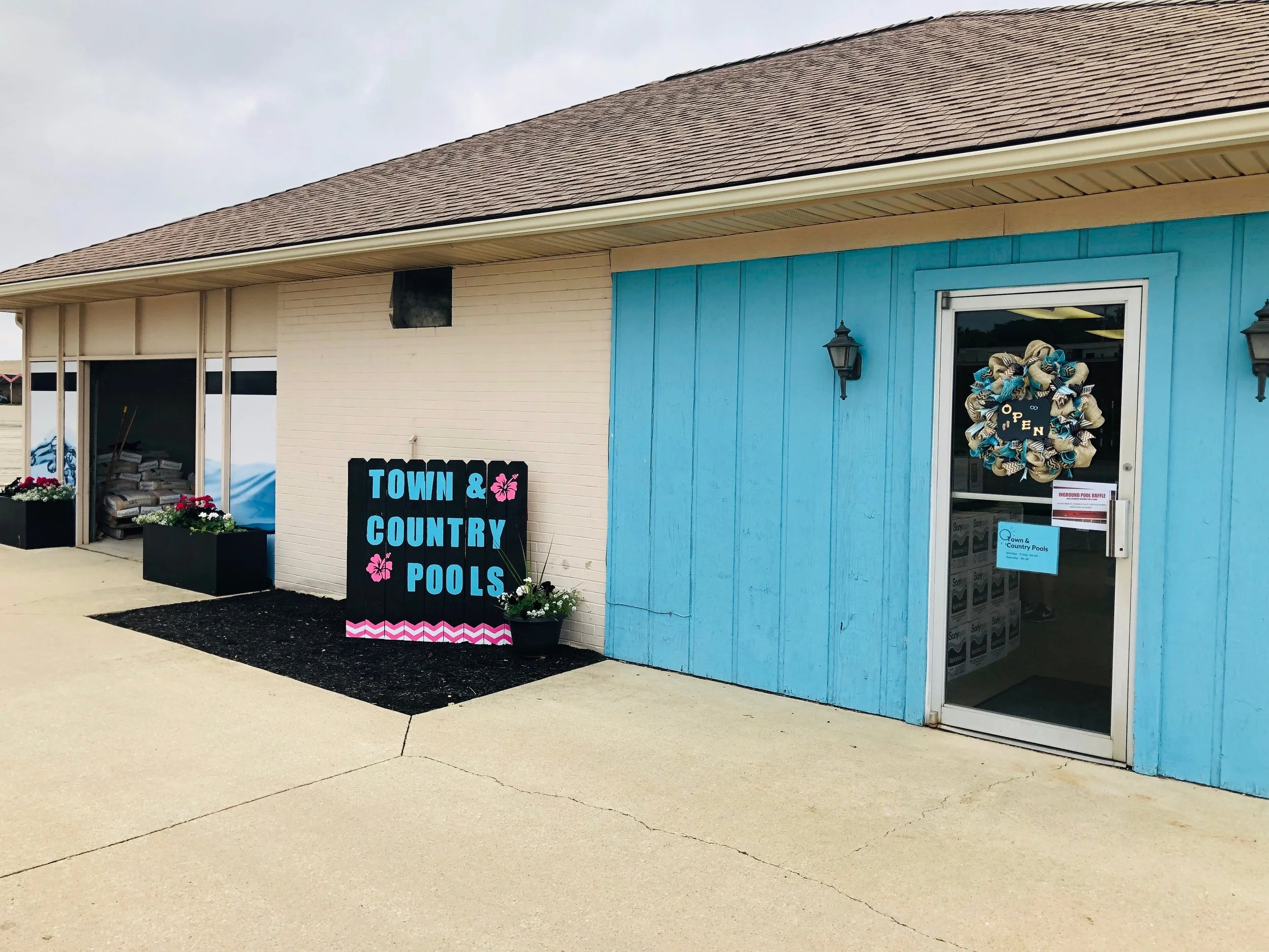 Town & Country Pools, LLC.