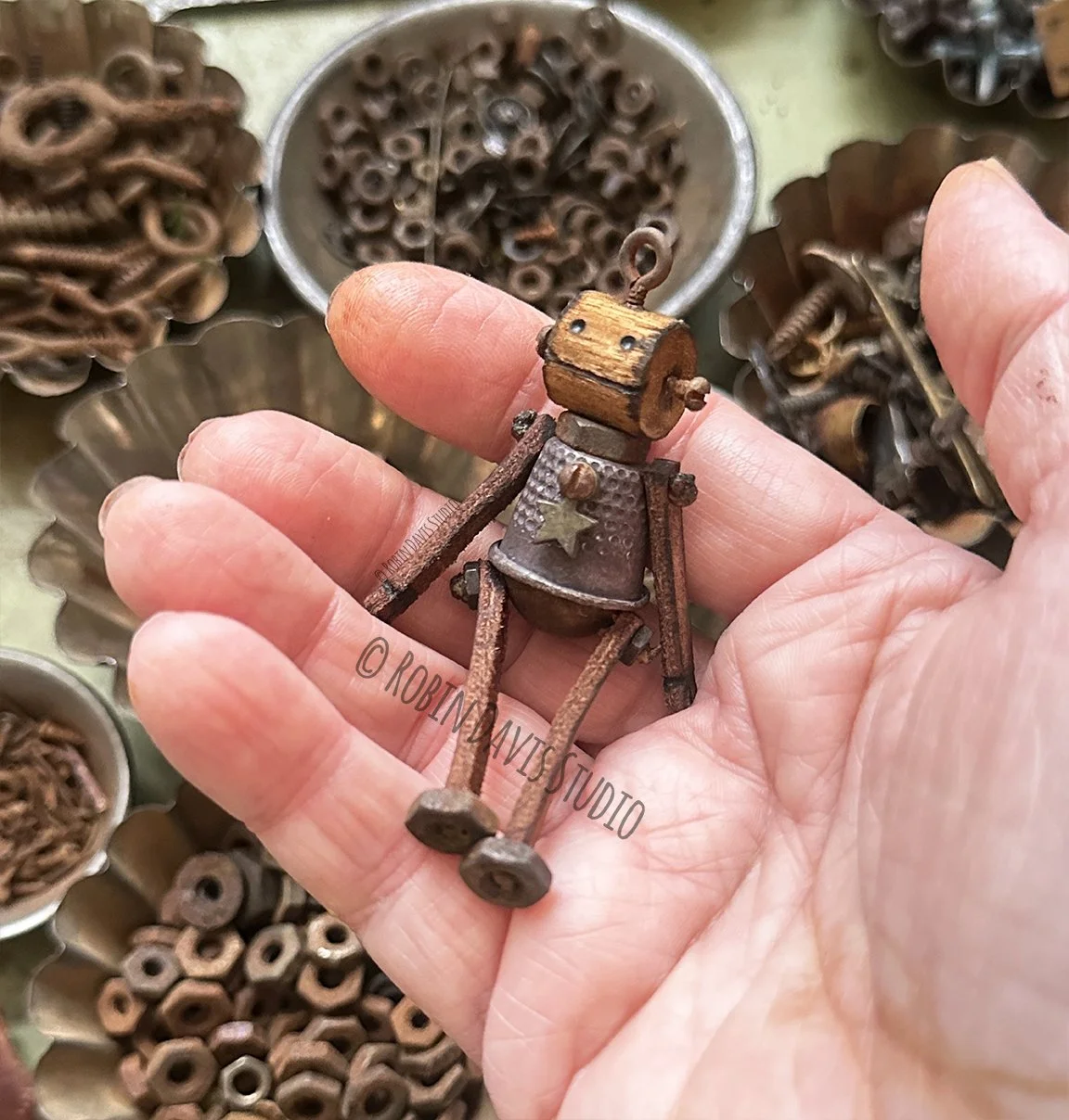 Robin Davis Studio / Robot Artist / Storyteller / Magical Studio ...