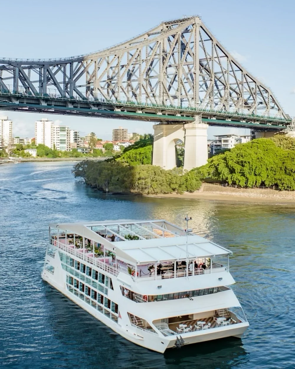 Oasis: The Ultimate Three-Level Lifestyle Boat Experience in Brisbane ...