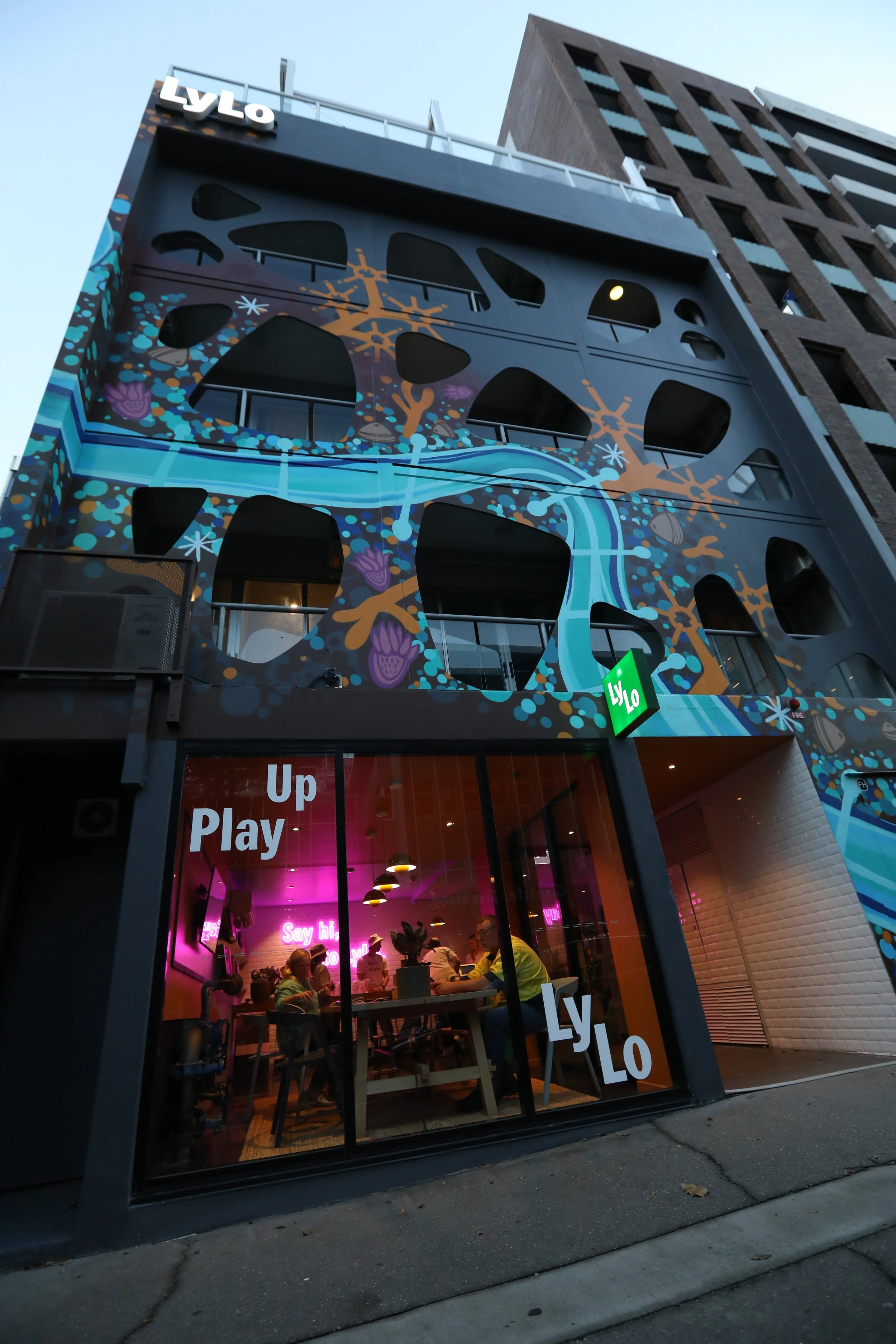 Discover the Ultimate Budget Travel Experience with LyLo Brisbane ...