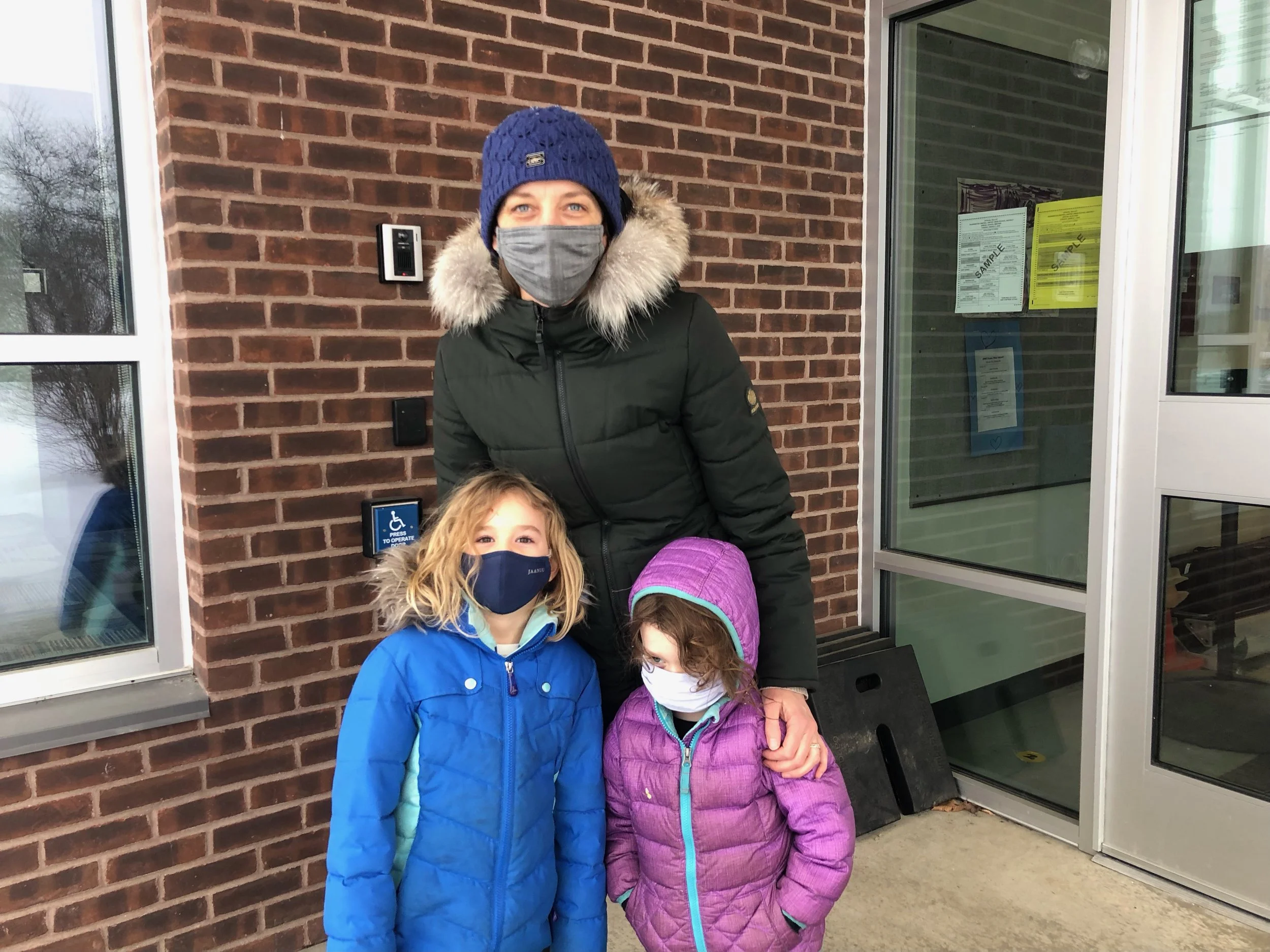 Scenes from the Polls — Community News Service