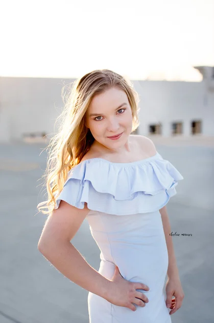 Chloe's Senior Session // Metro Detroit Senior Photographer // chelsie ...